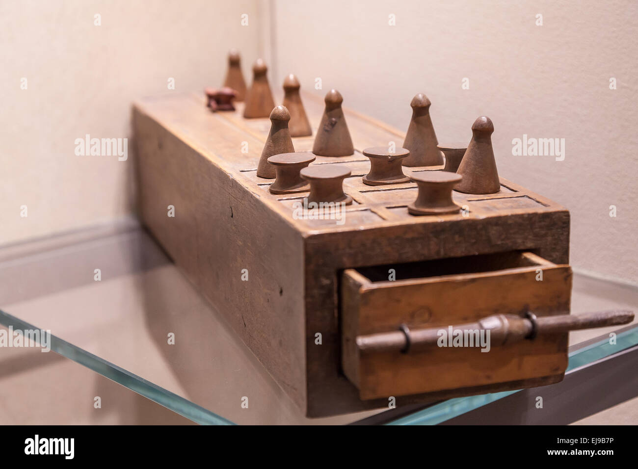 Senet hi-res stock photography and images - Alamy