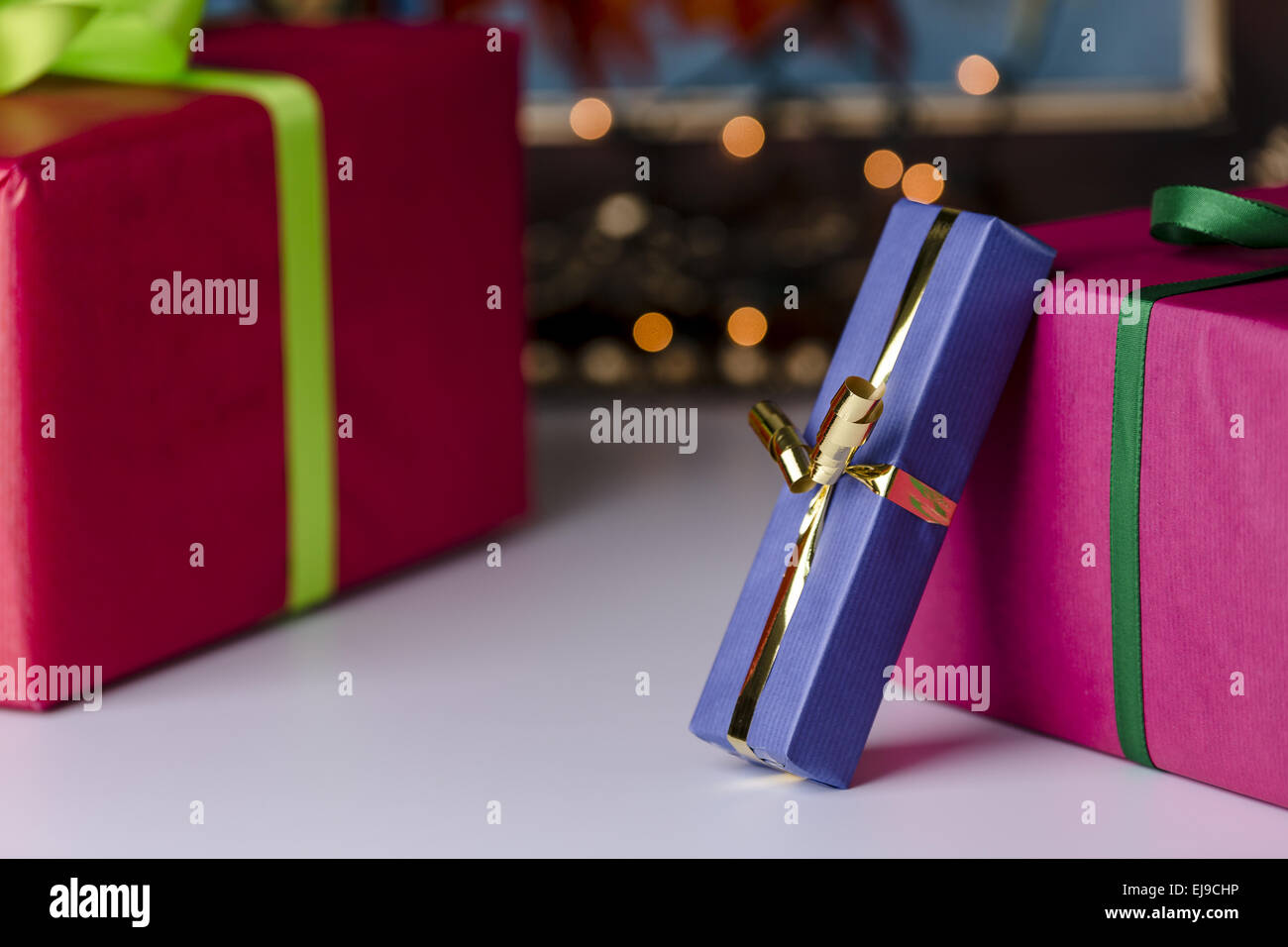 Free presents hi-res stock photography and images - Alamy