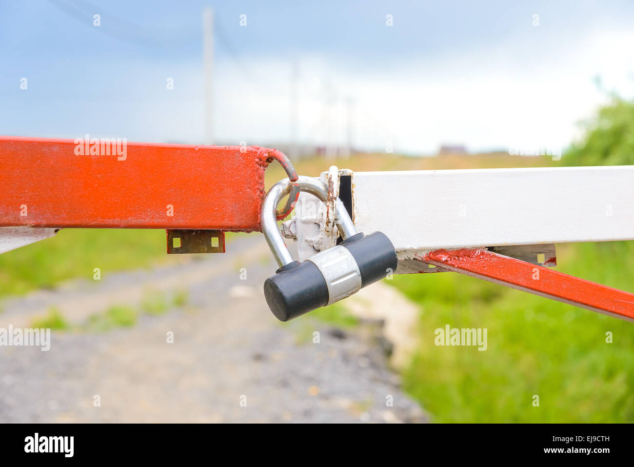 Metallic barrier hi-res stock photography and images - Alamy