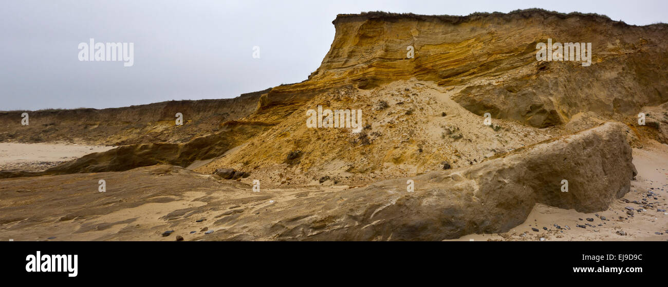 Happisburgh cliffs Coastal erosion Stock Photo - Alamy