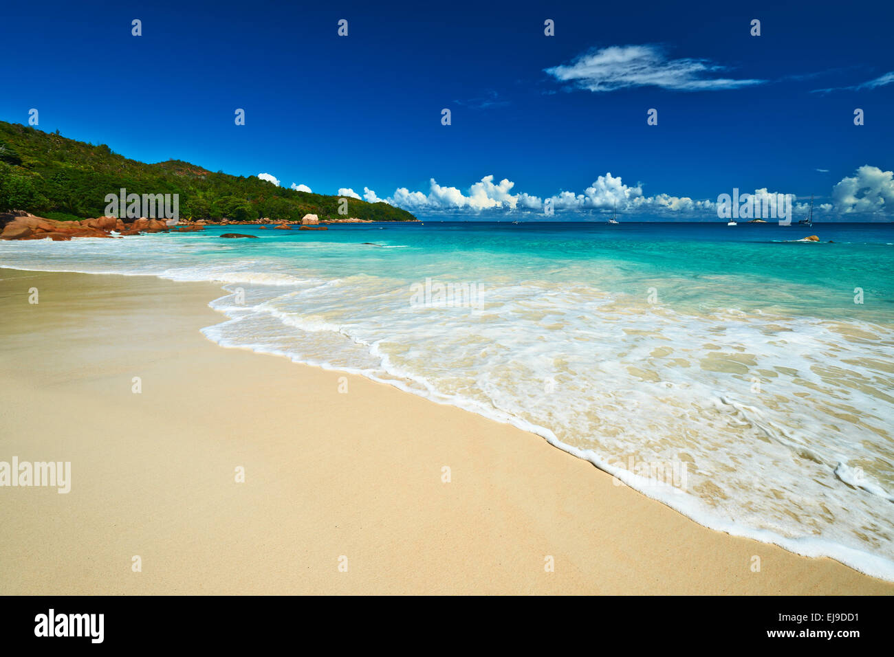 Beautiful beach at Seychelles Stock Photo - Alamy