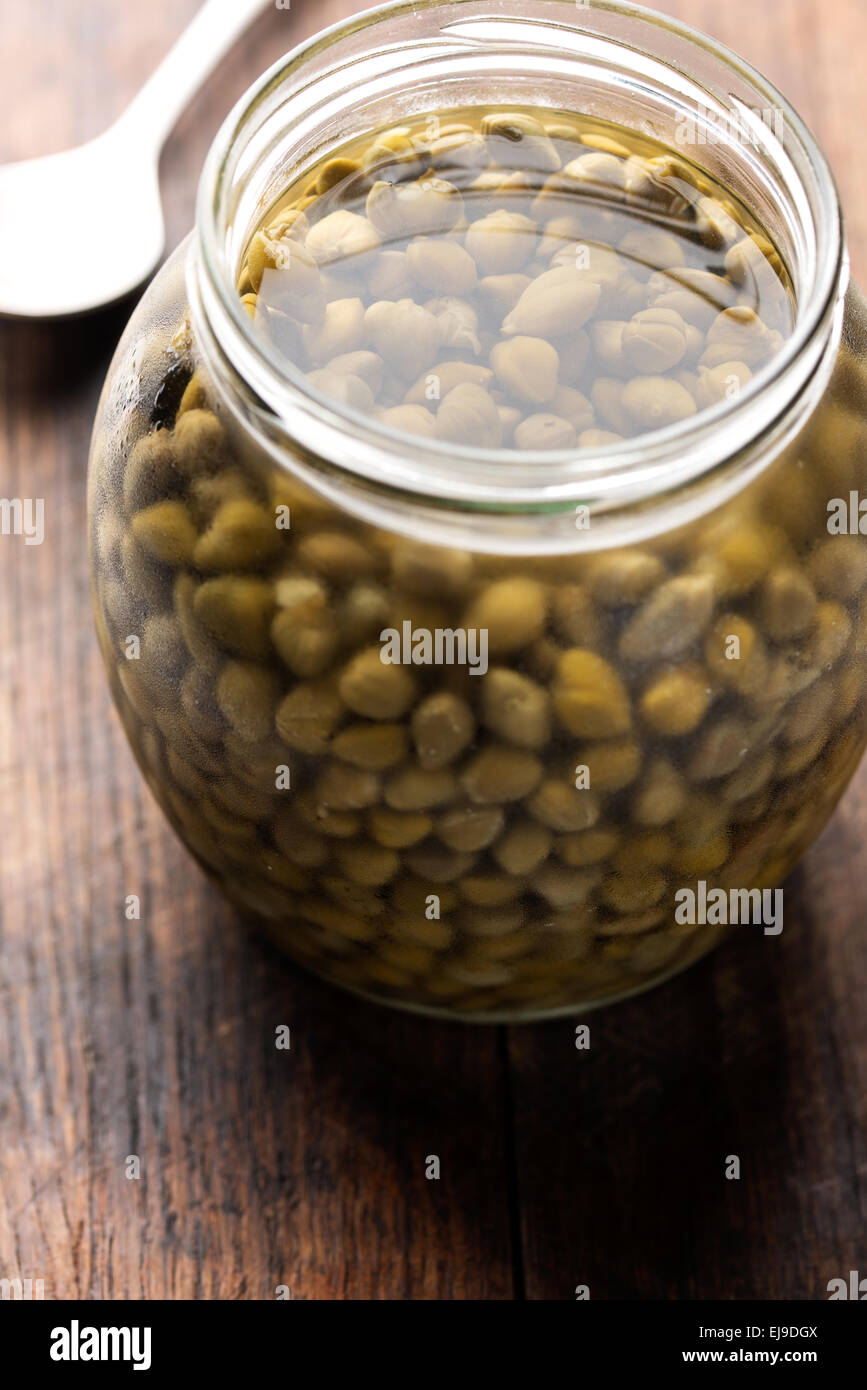 Parsley in glass jar hi-res stock photography and images - Alamy