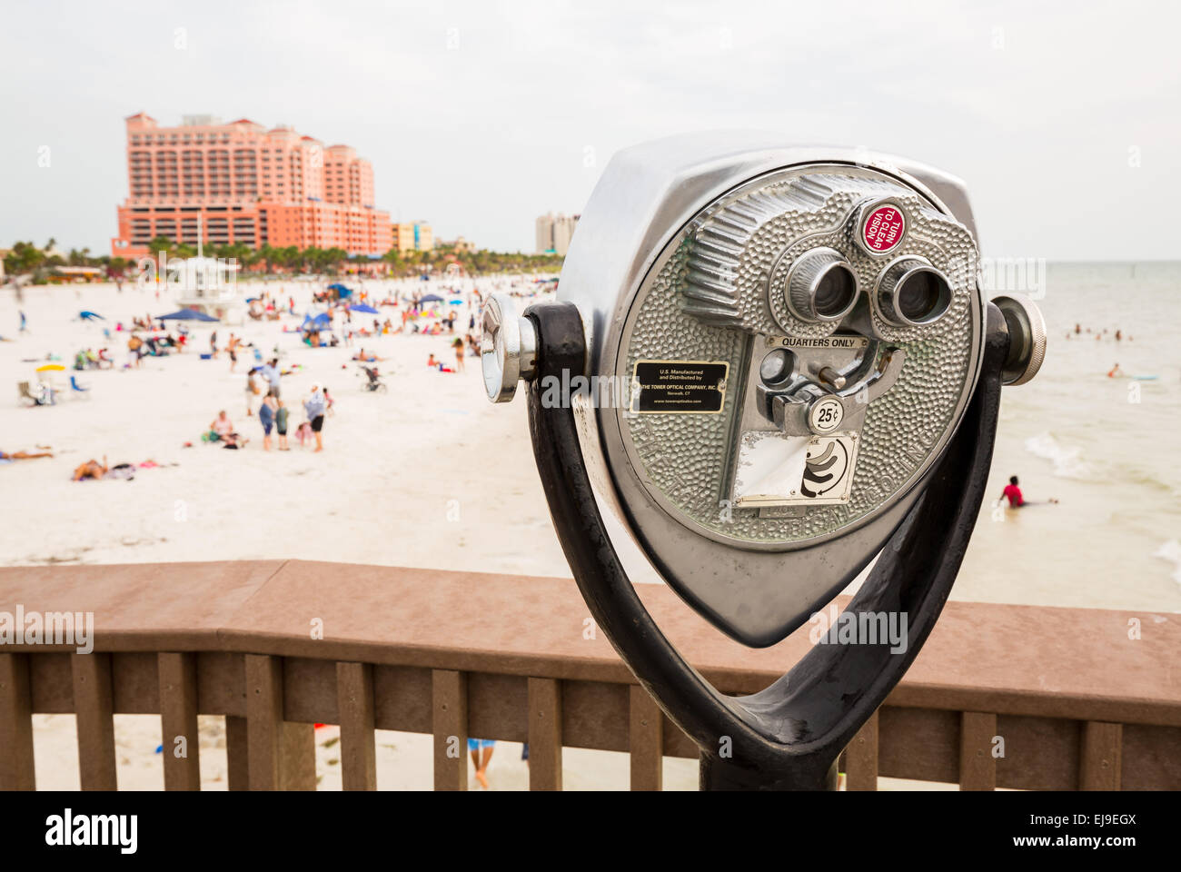 Busy beach in summer hi-res stock photography and images - Alamy