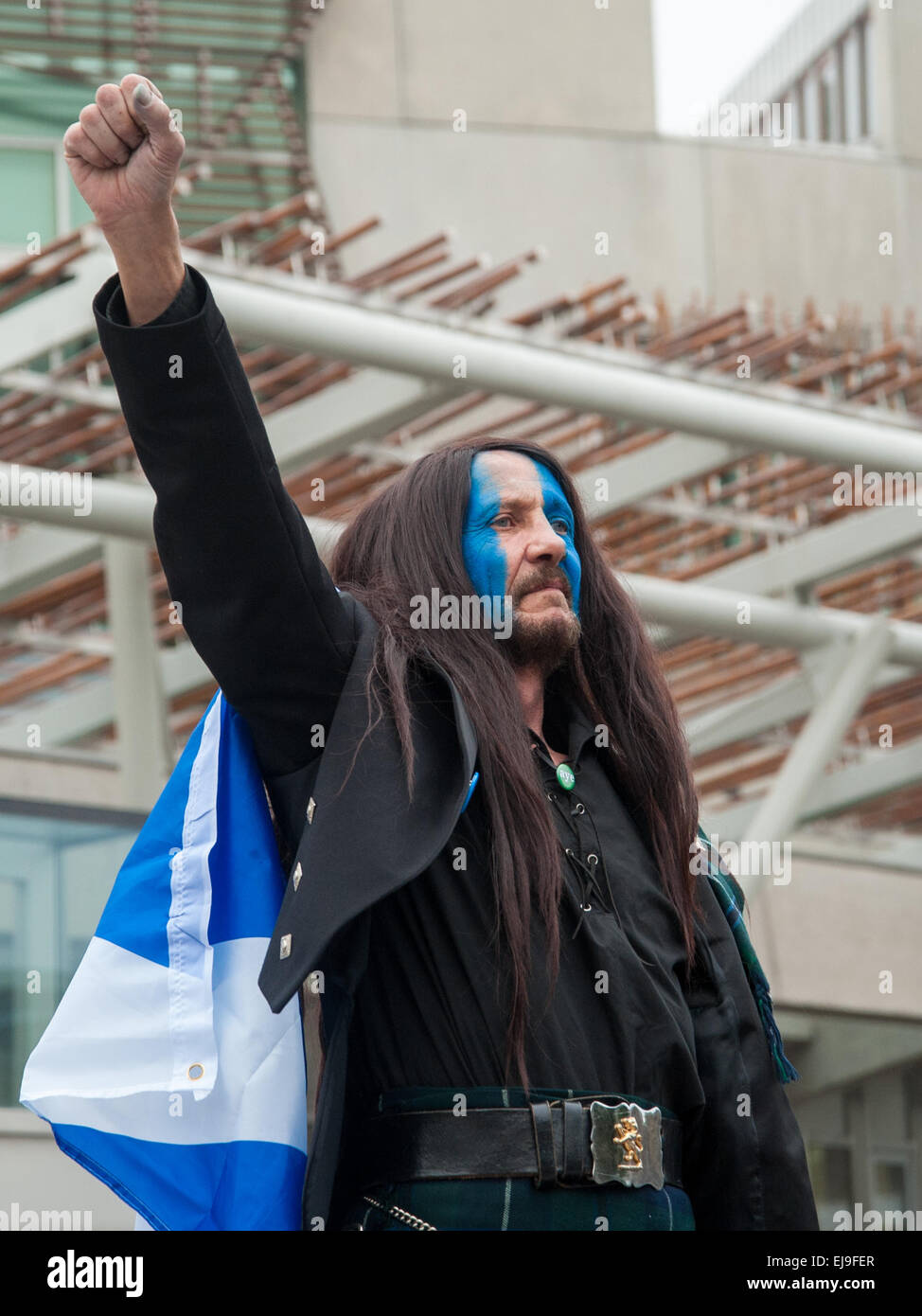 Scottish Independence Referendum 2014 A man dressed as William Wallace ...