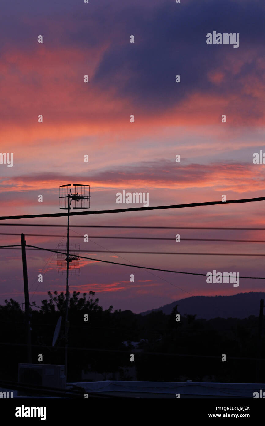 Red sunset hi-res stock photography and images - Alamy