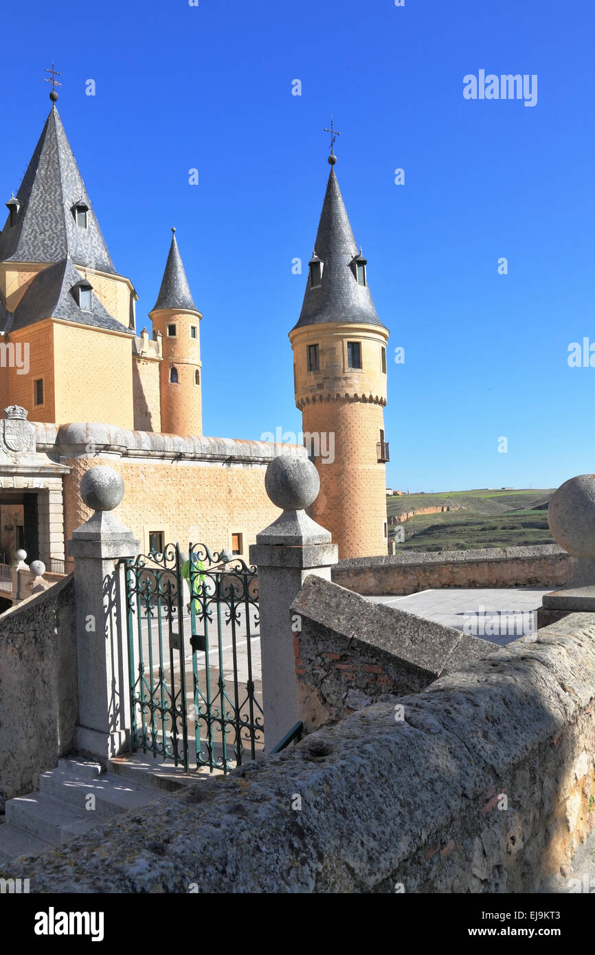 Medieval castle sunrise hi-res stock photography and images - Alamy