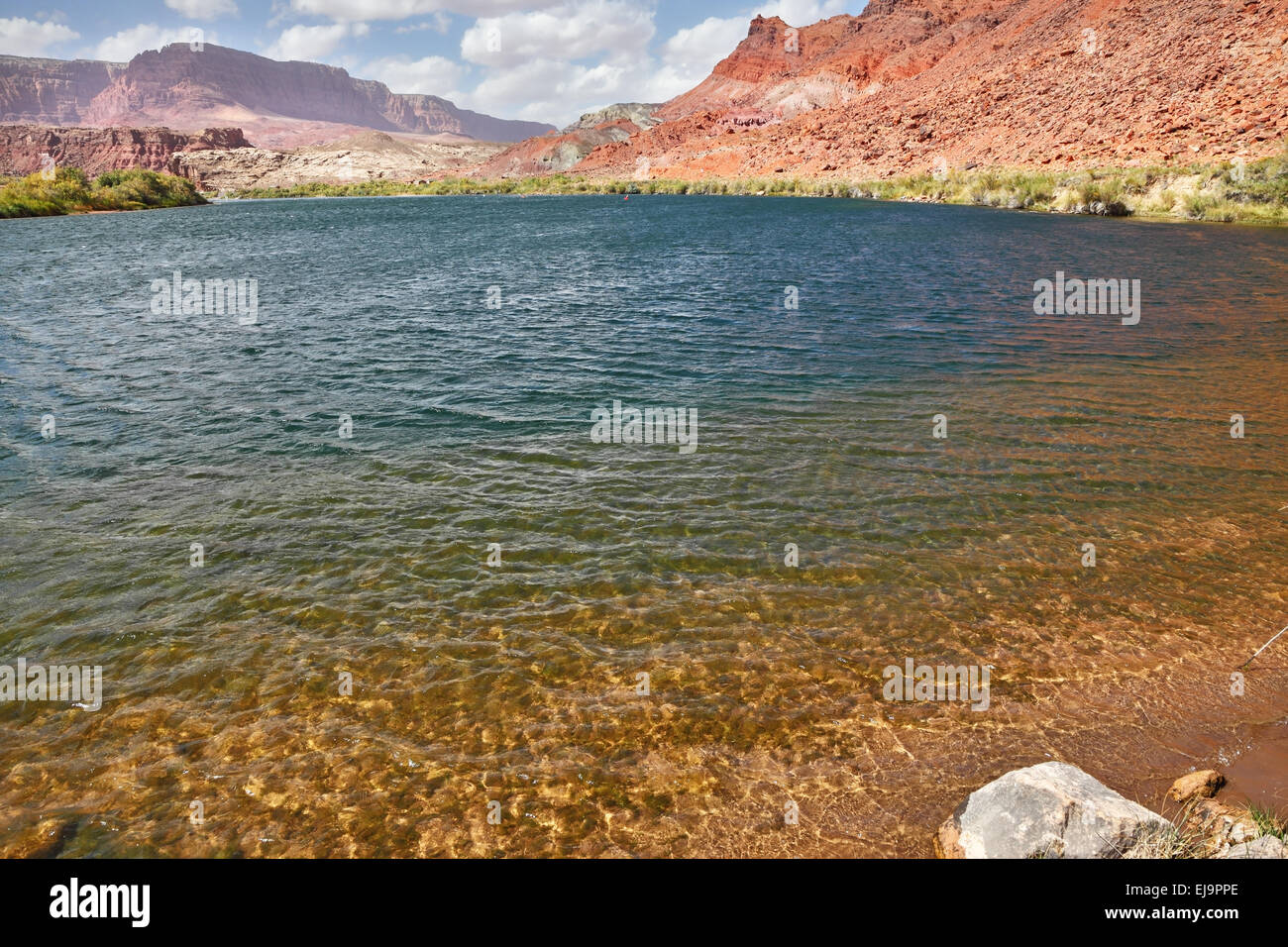 Cold water river hi-res stock photography and images - Alamy