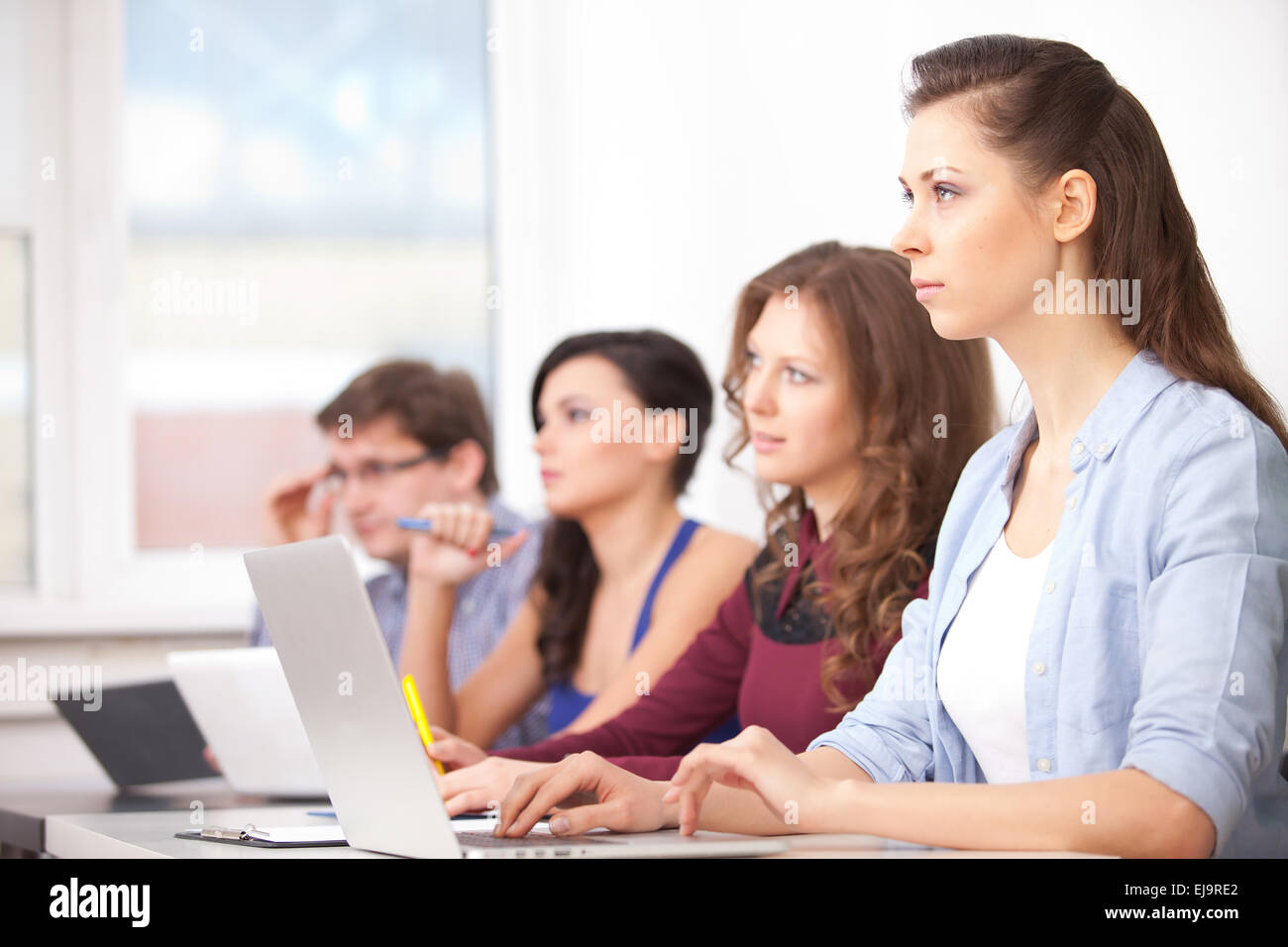students studying at school Stock Photo - Alamy
