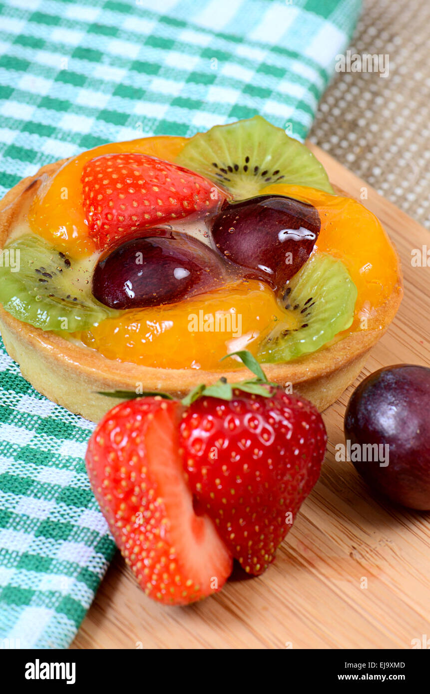 Fruit shortcake High Resolution Stock Photography and Images - Alamy