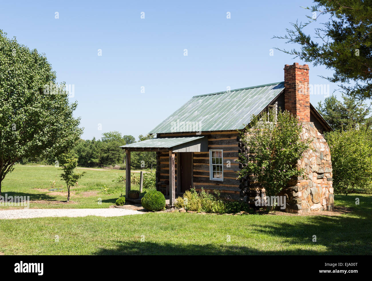 Log cabin village hi-res stock photography and images - Alamy