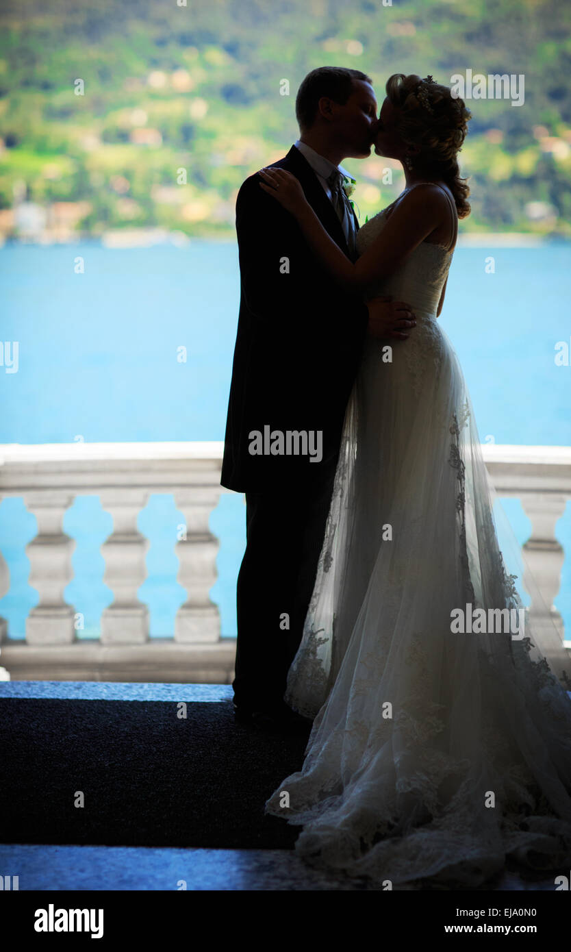 Kissing couple lake hi-res stock photography and images - Alamy