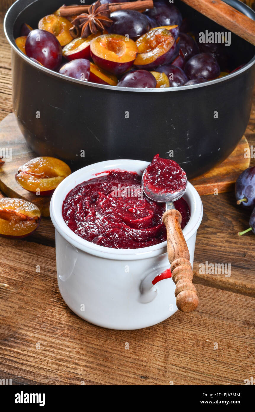 Crushed plum hi-res stock photography and images - Alamy