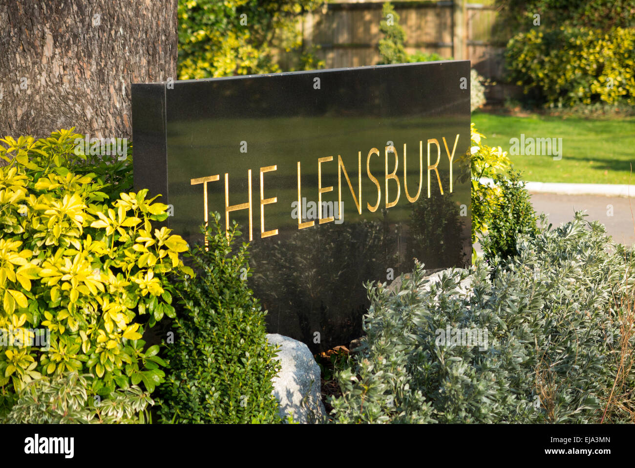 Lensbury (previously the Lensbury Club) on Broom Road in Teddington ...