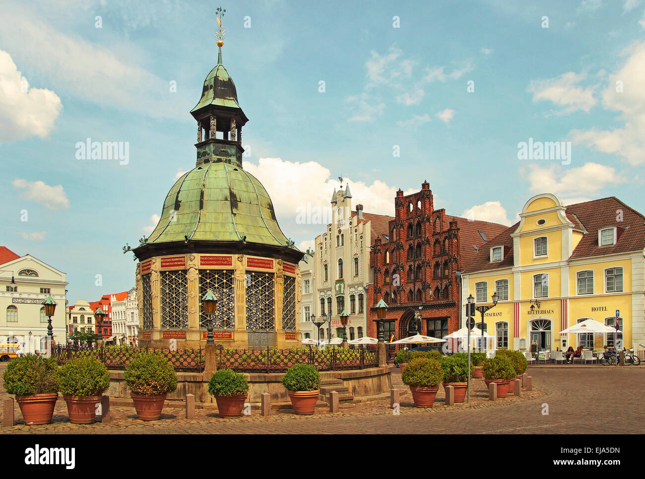 Wismar germany square hi-res stock photography and images - Alamy
