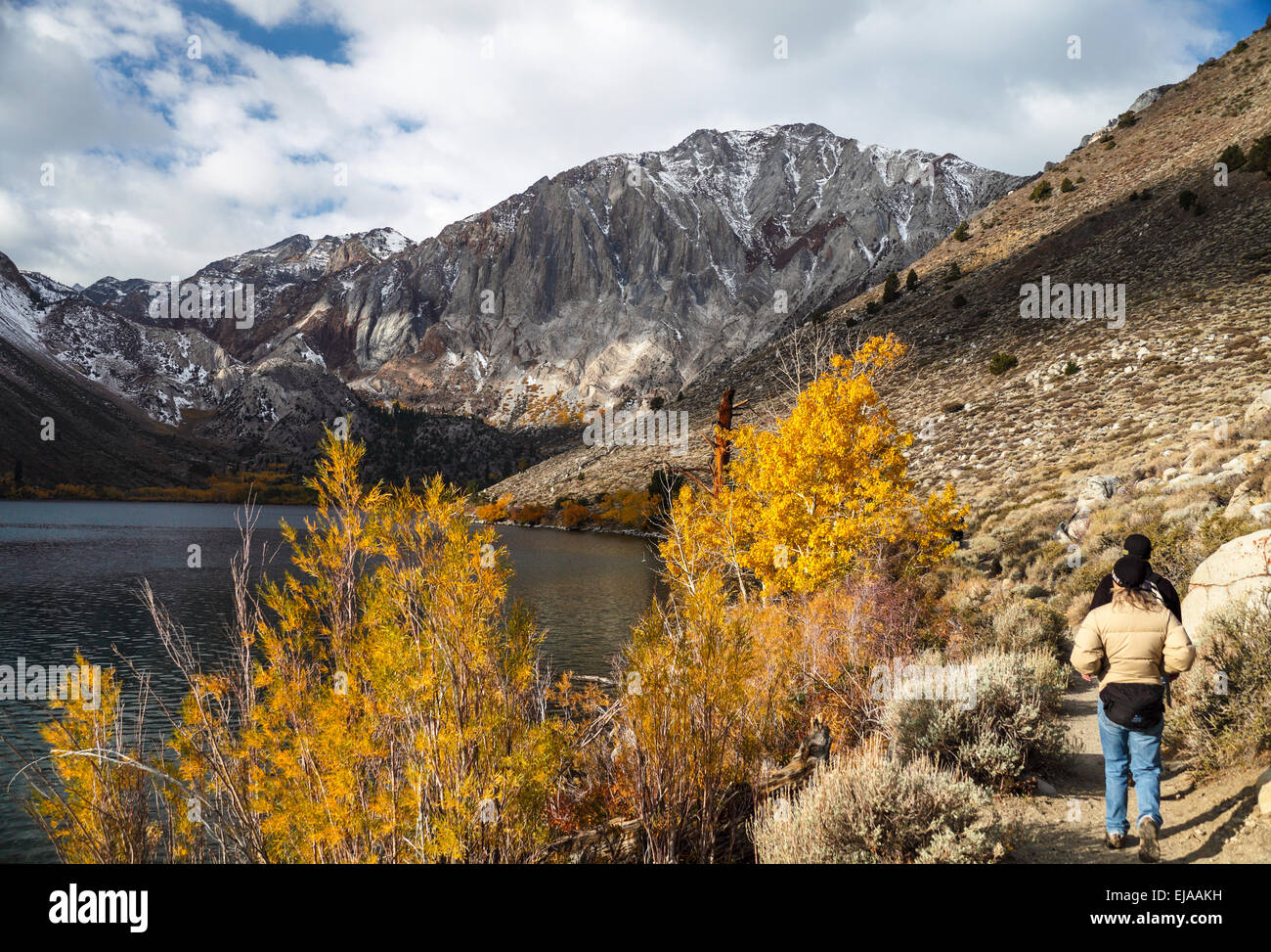 Hikers on the trail at Convict Lake in autumn Stock Photo - Alamy