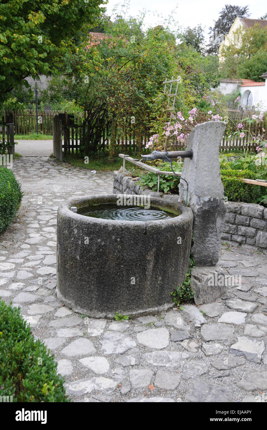 Well* hi-res stock photography and images - Alamy