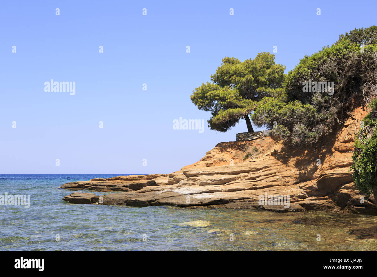 Stone ledge hi-res stock photography and images - Alamy