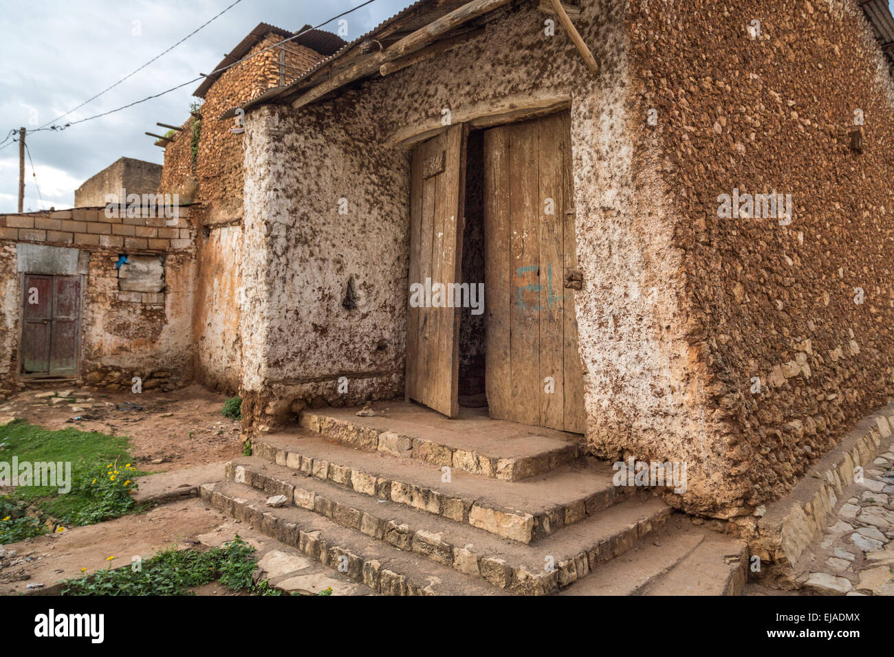 World peace gate hi-res stock photography and images - Alamy