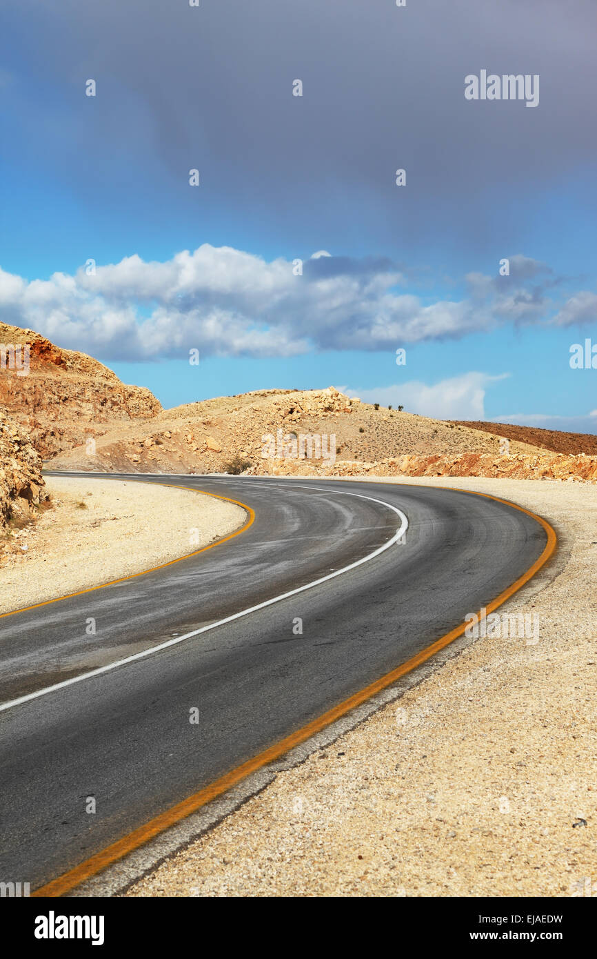 Empty road hi-res stock photography and images - Alamy
