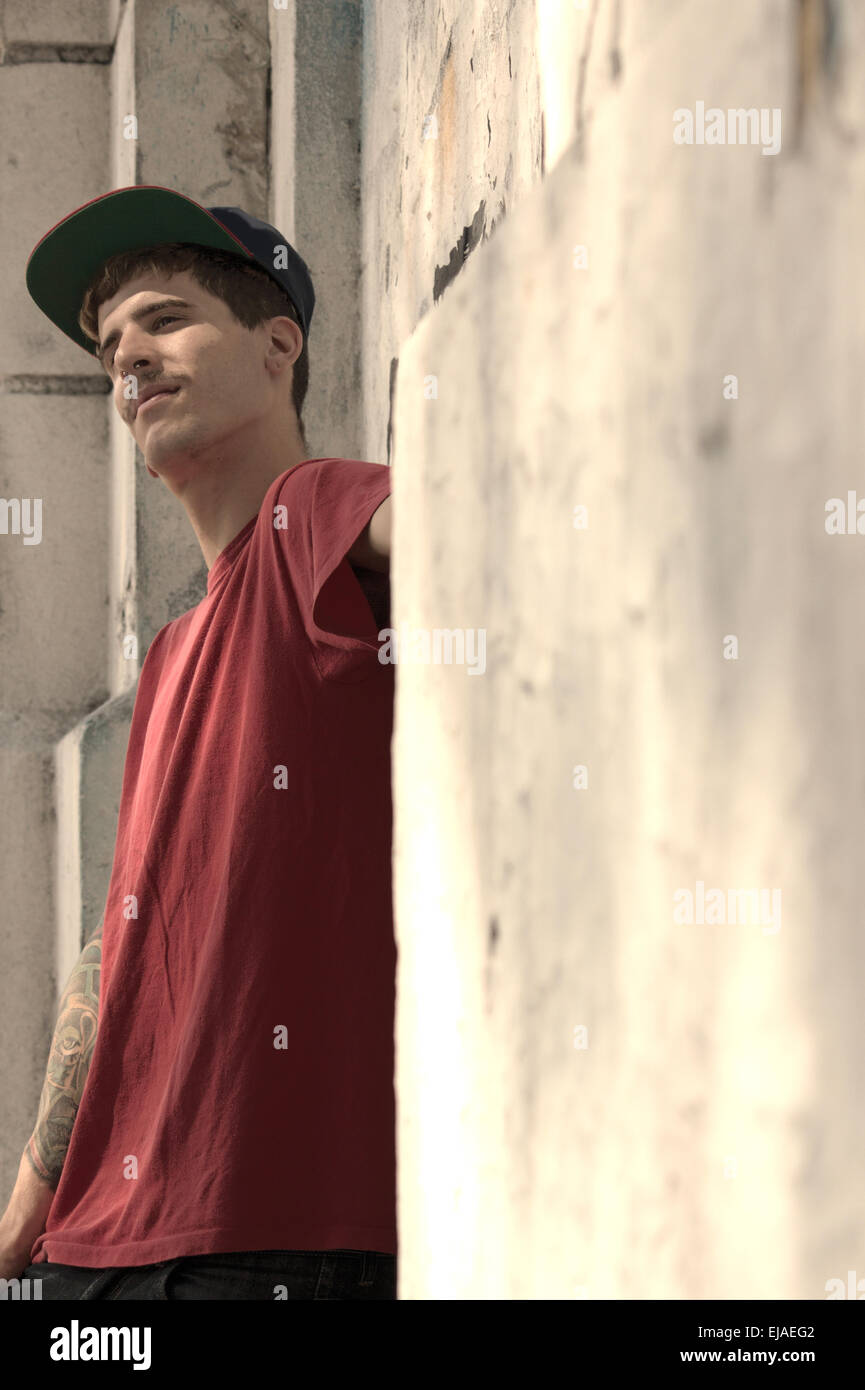 Rapper leaning on wall hi-res stock photography and images - Alamy
