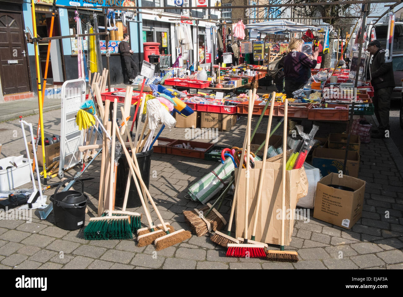 Machynlleth market town on market day held on wednesdays hi-res stock ...