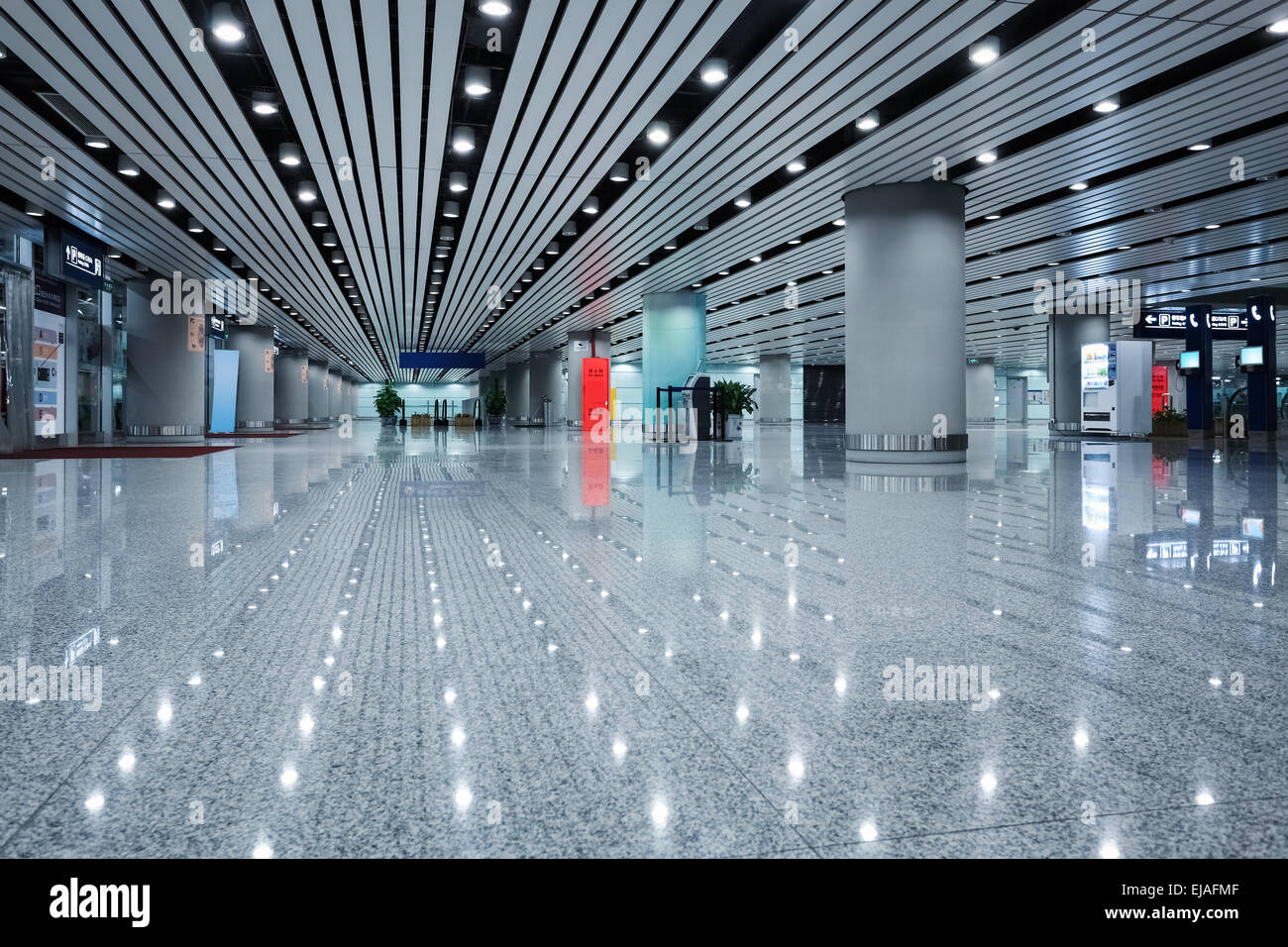 Airport terminal design hi-res stock photography and images - Alamy