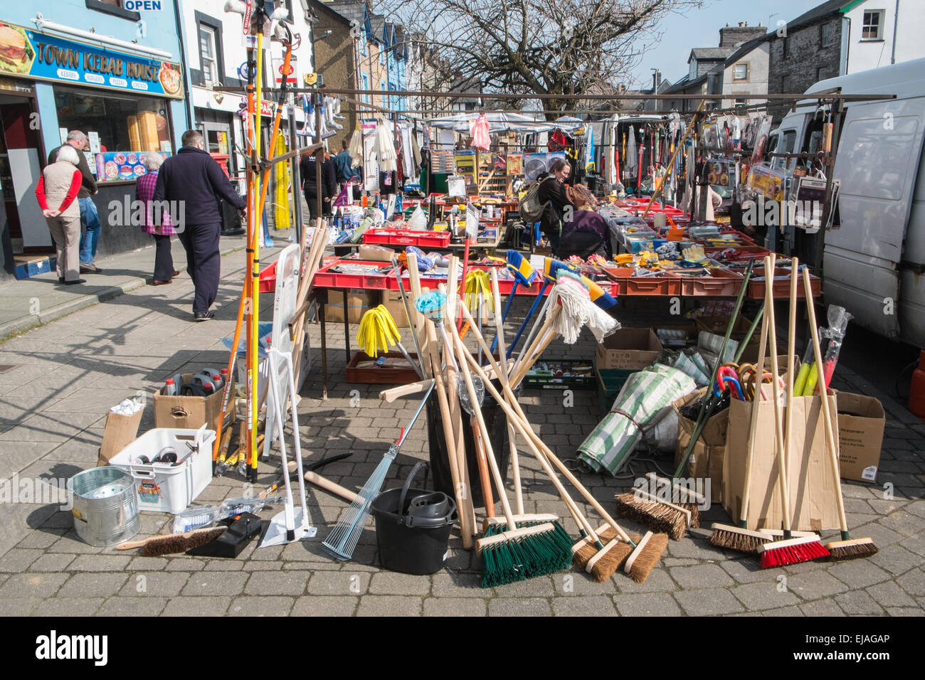 Machynlleth market hi-res stock photography and images - Alamy