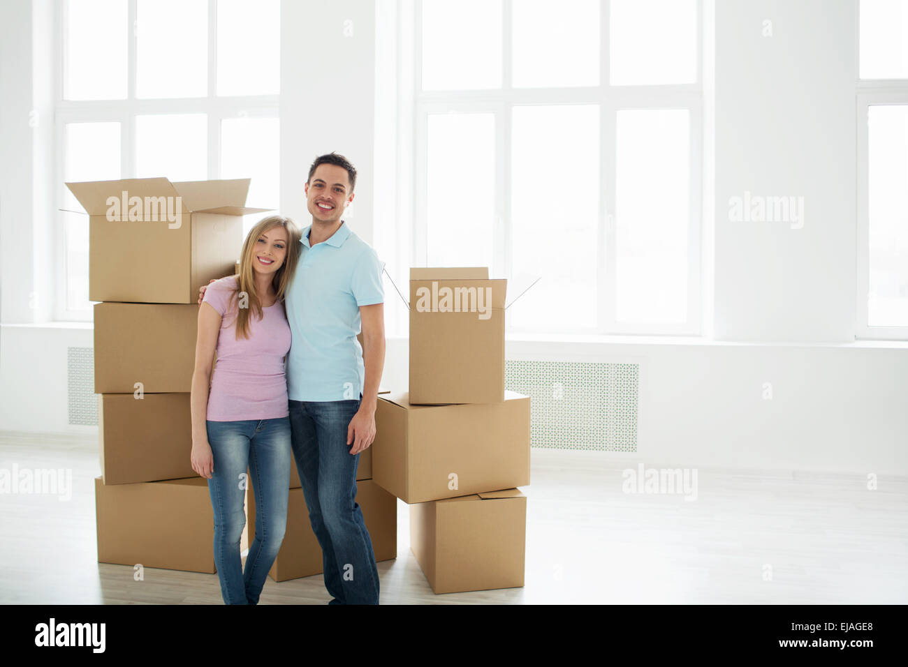 Relocation happiness hi-res stock photography and images - Alamy