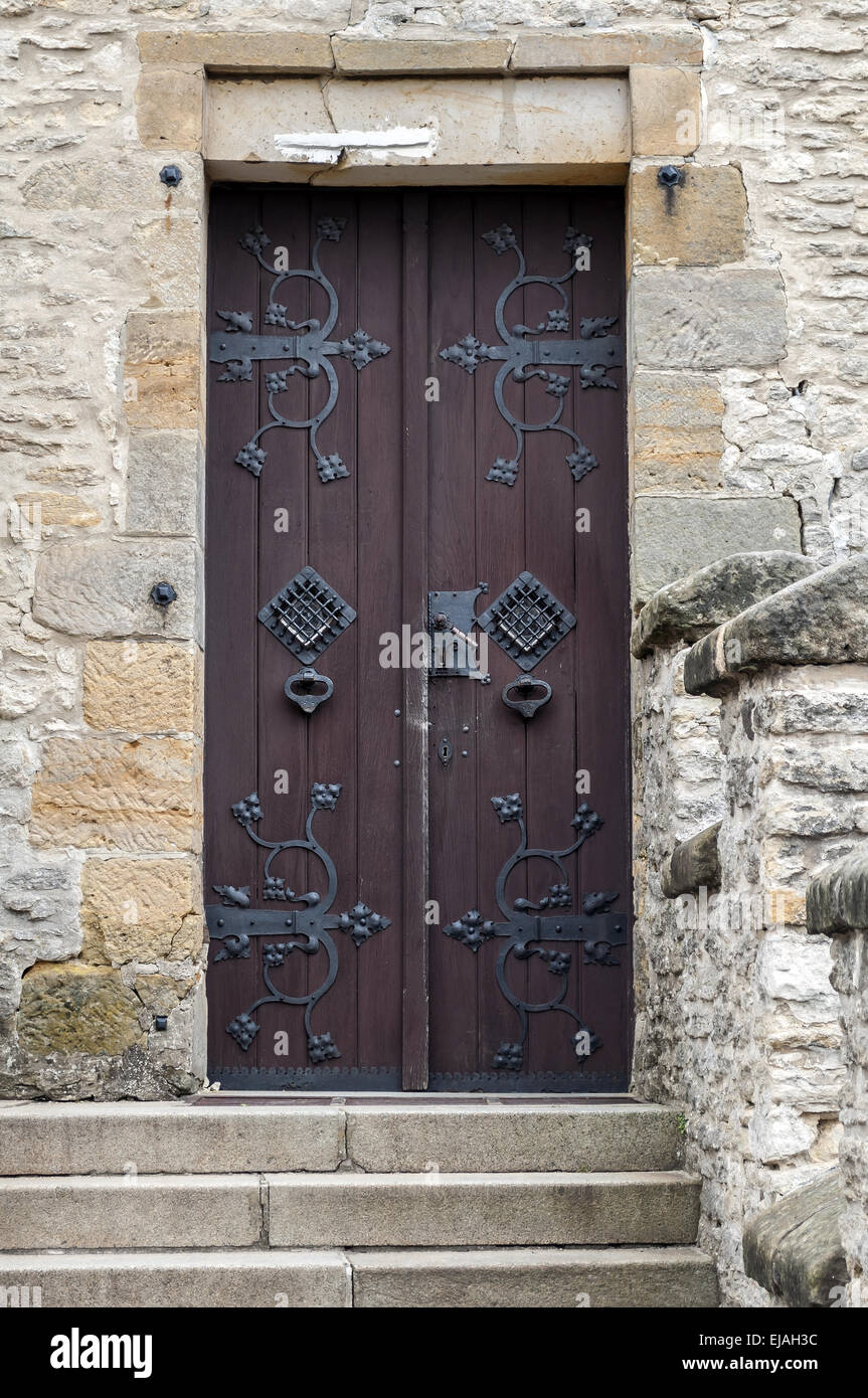 Castle door hi-res stock photography and images - Alamy