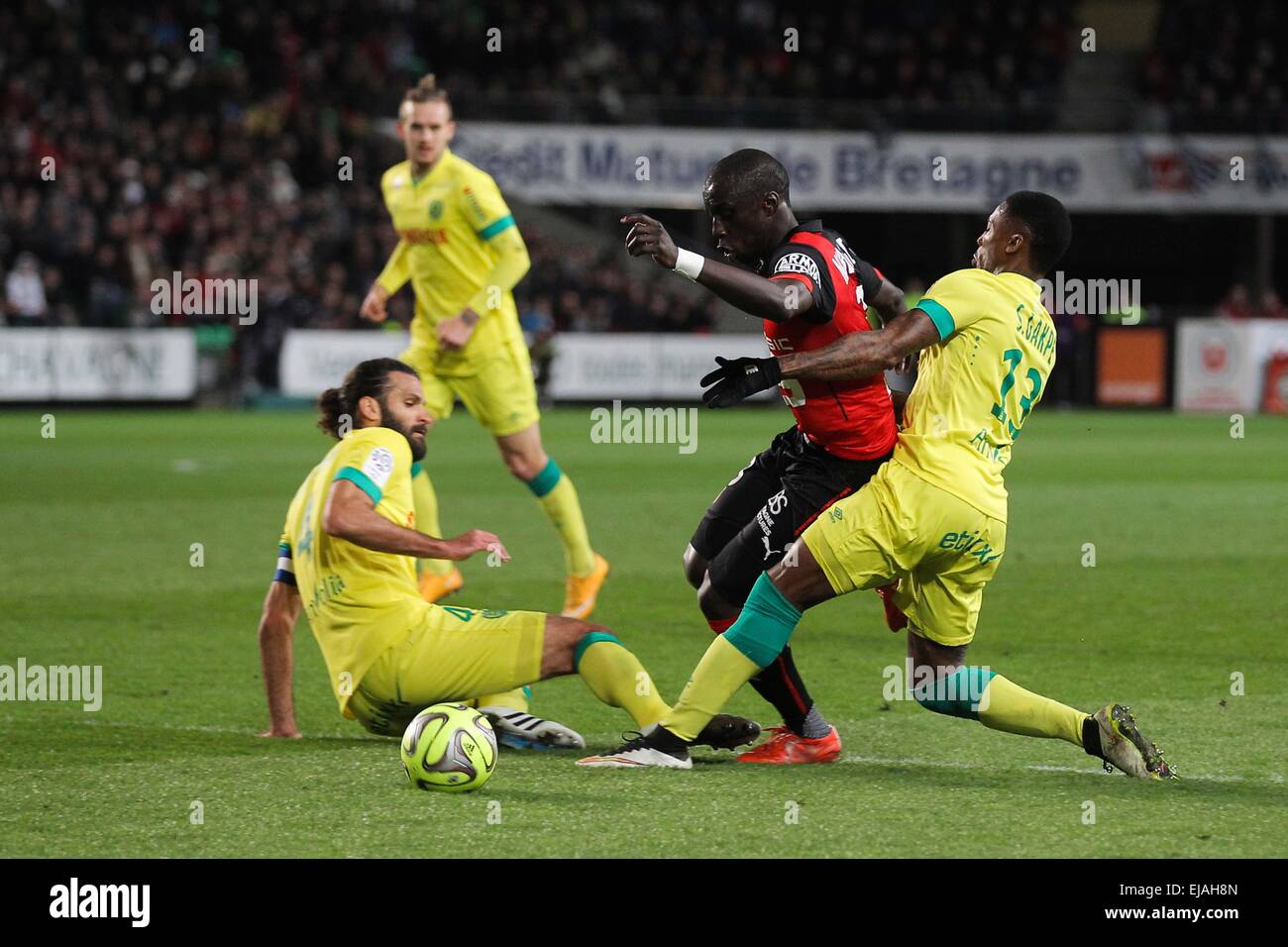 Cheik MBENGUE/Ozwaldo VIZCARRONDO/Chaker ALHADHUR - 21.03.2015 - Rennes ...