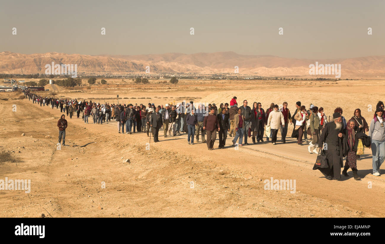 Road never ending hi-res stock photography and images - Alamy