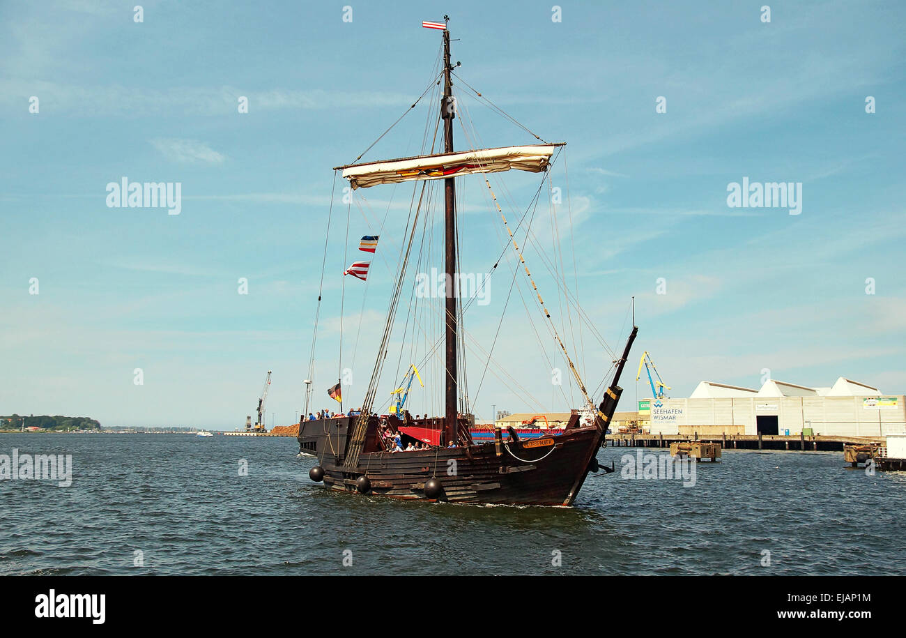 Cog ship hi-res stock photography and images - Alamy