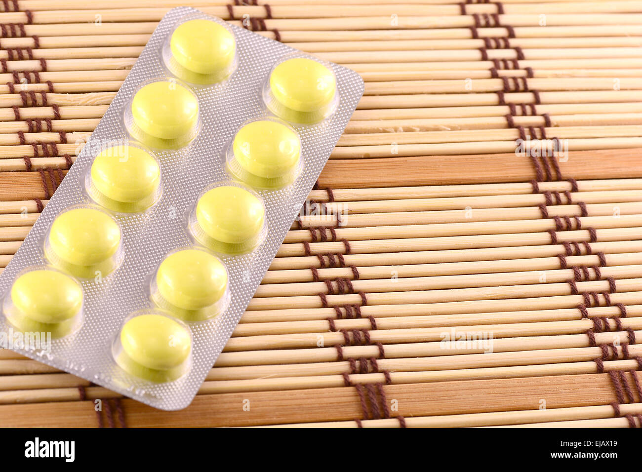 Medicinal pills piled up a bunch of closeup Stock Photo - Alamy
