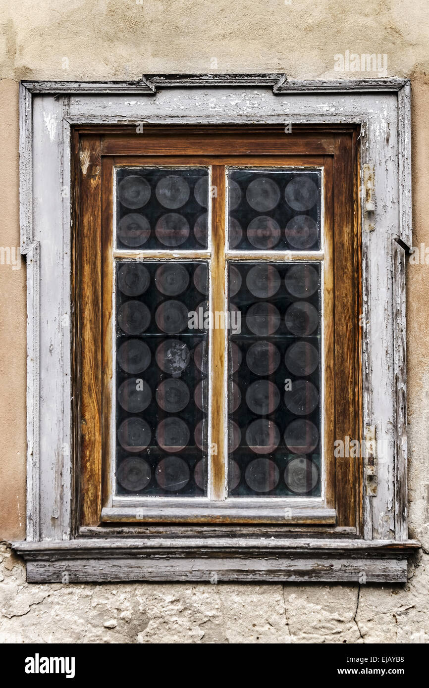 Lead pane windows hi-res stock photography and images - Alamy