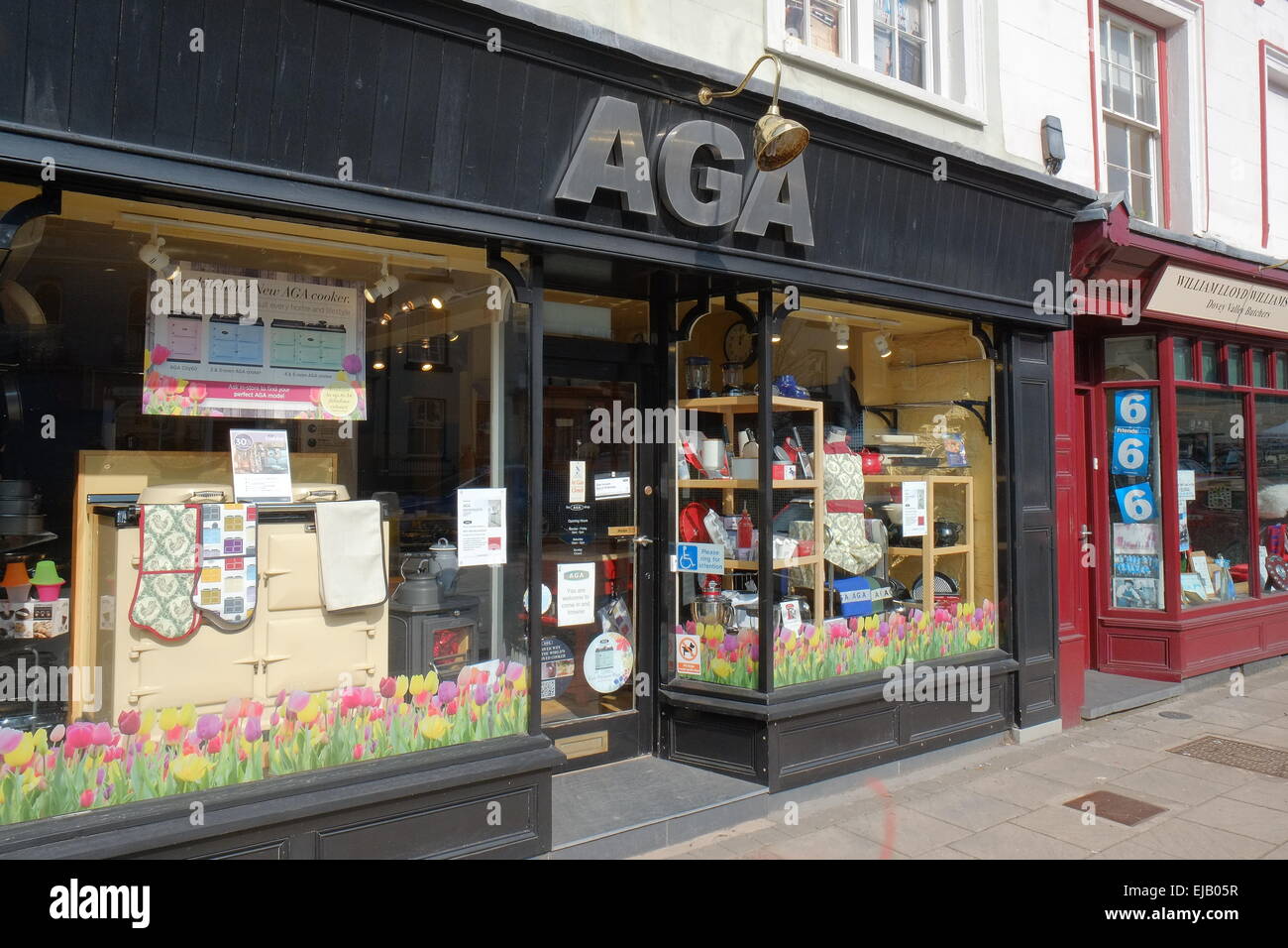 Machynlleth market town on market day held on wednesdays hi-res stock ...
