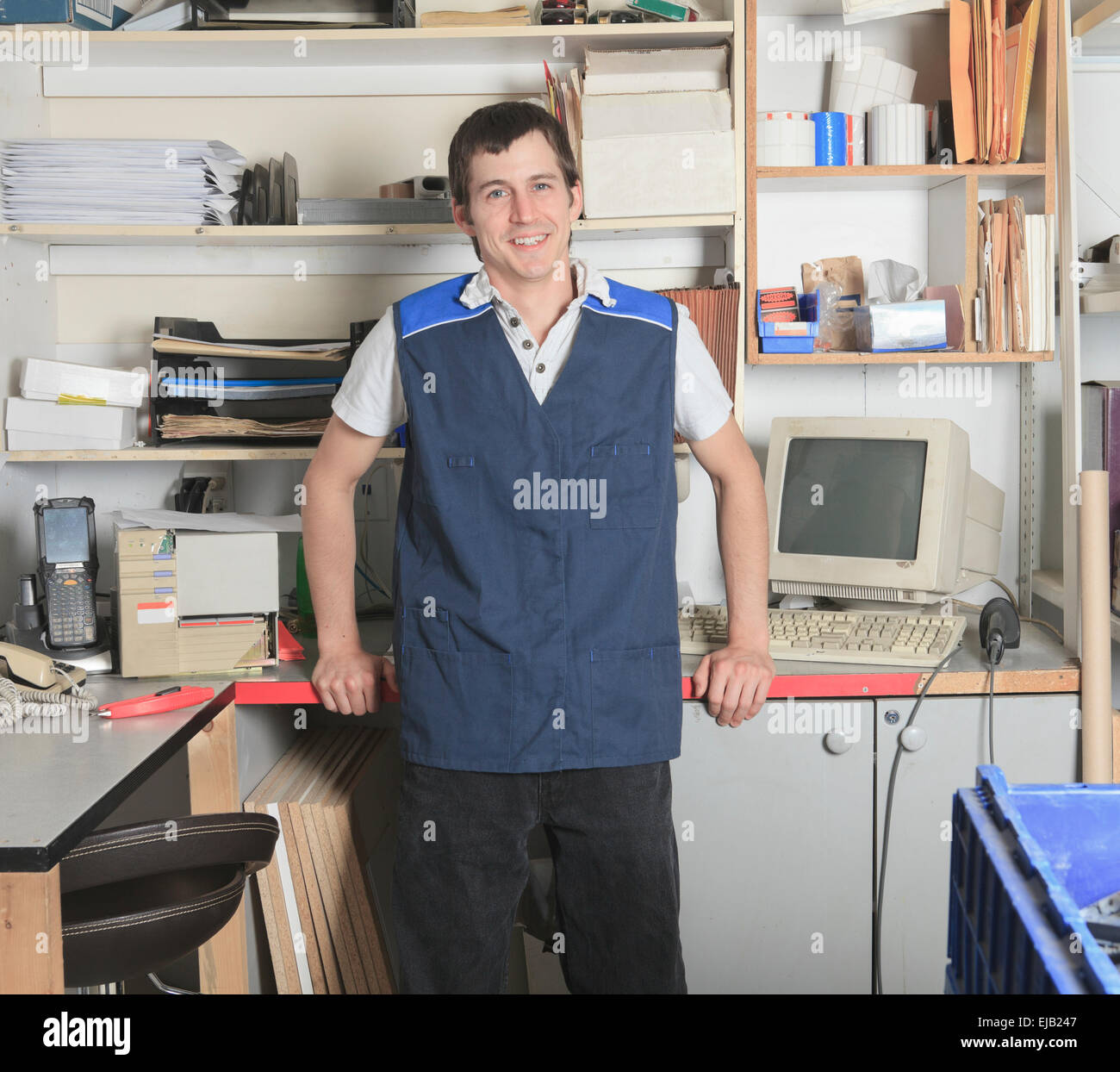 sales assistant portrait in home appliance shop supermarket Stock Photo ...
