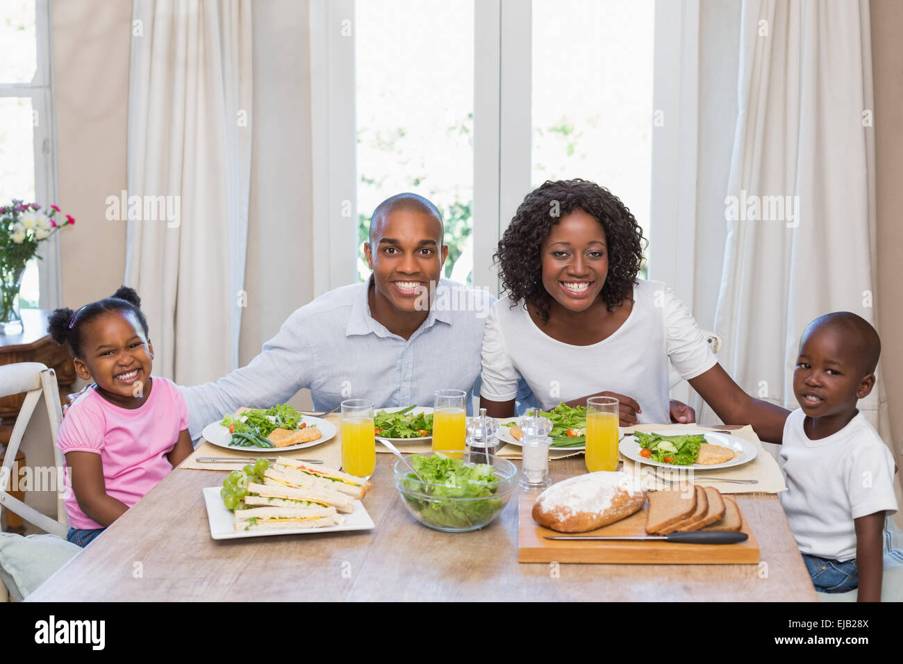 African family eating hi-res stock photography and images - Alamy