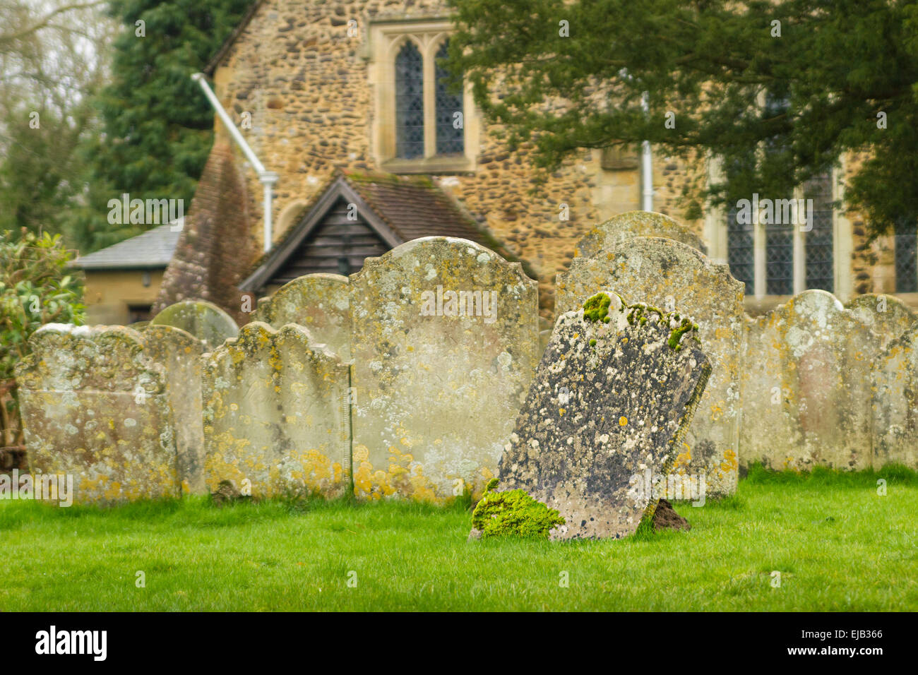 Old gray cemetery hi-res stock photography and images - Alamy