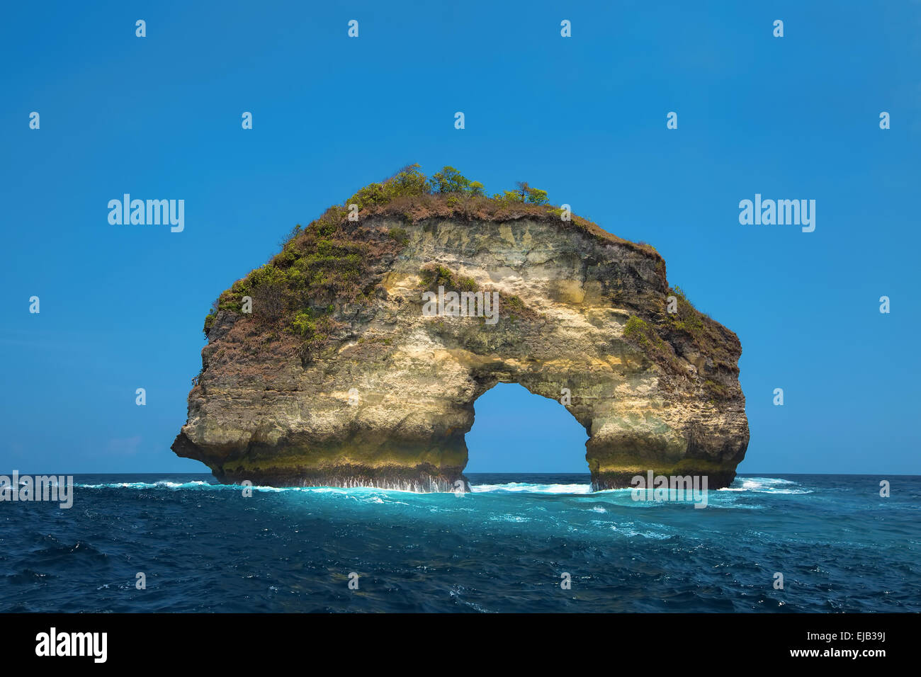 Natural stone arch hi-res stock photography and images - Alamy