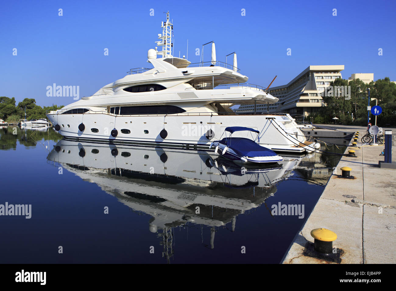 Beautiful dock hi-res stock photography and images - Alamy
