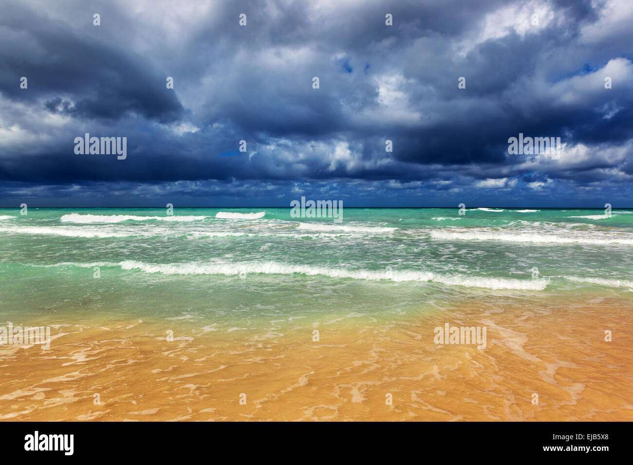 Storm island pacific ocean hi-res stock photography and images - Alamy