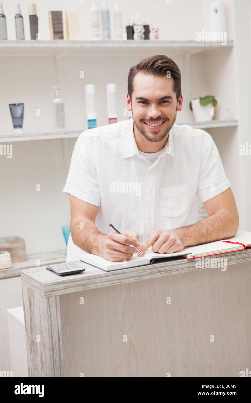 Salon worker hi-res stock photography and images - Alamy