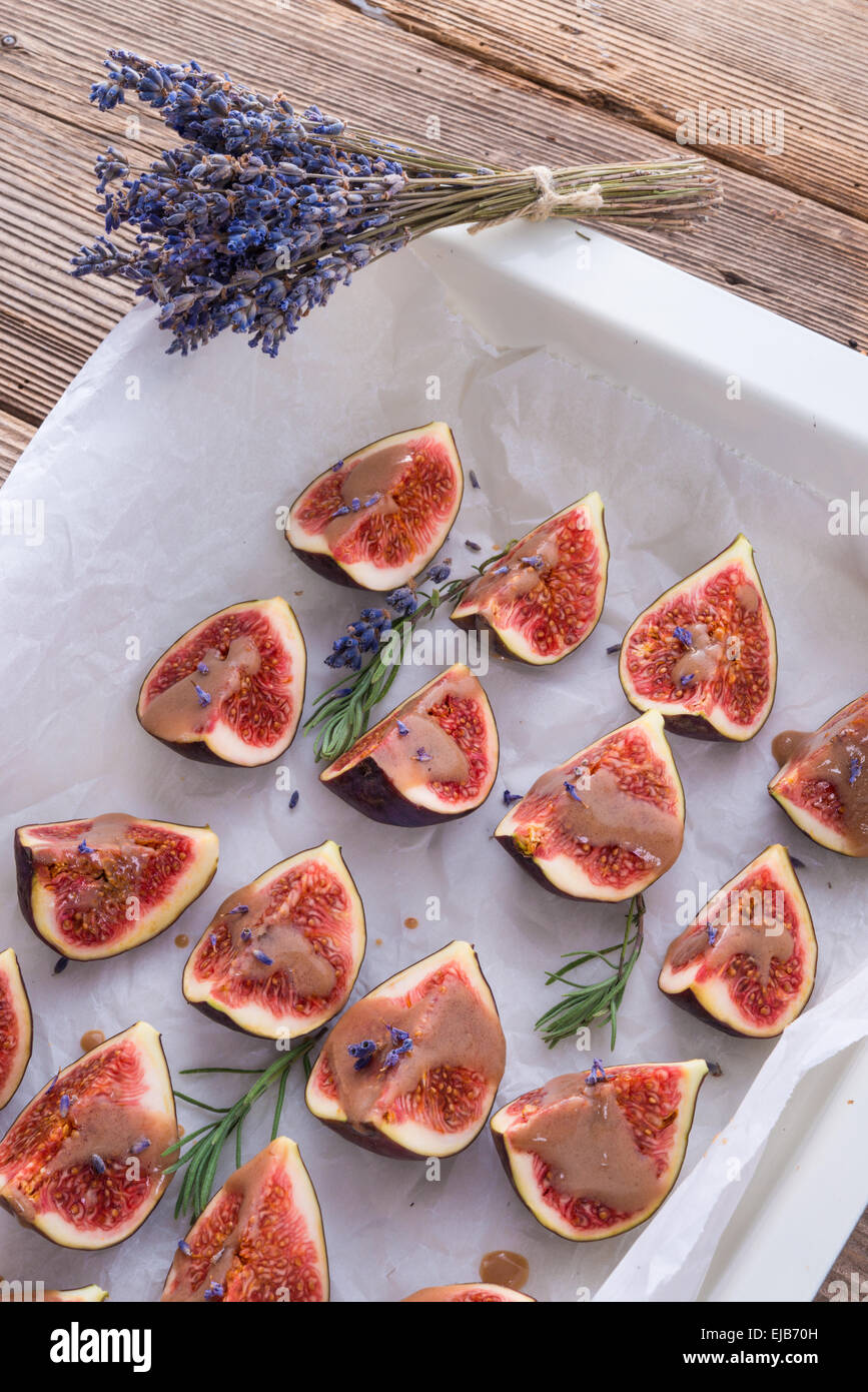 Caramelized figs hi-res stock photography and images - Alamy