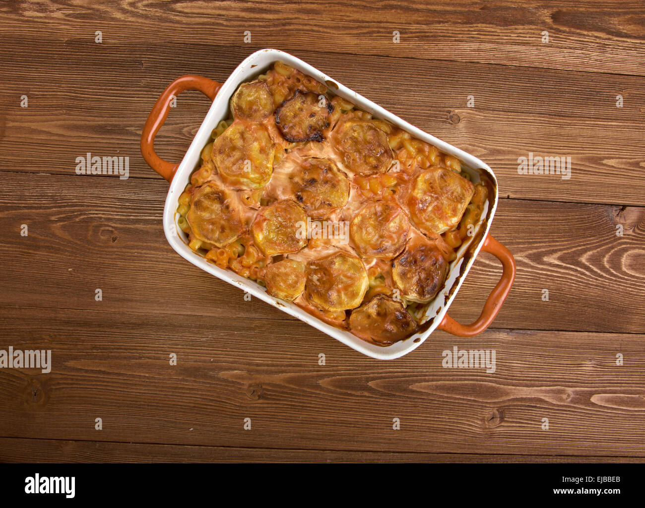 Elbow macaroni bake with zucchini Stock Photo - Alamy