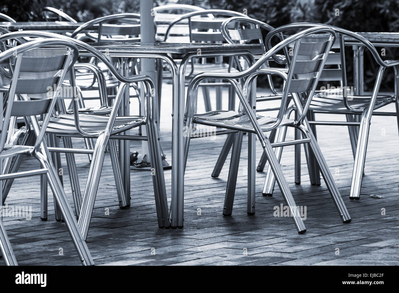 tables cafe on the street Stock Photo - Alamy
