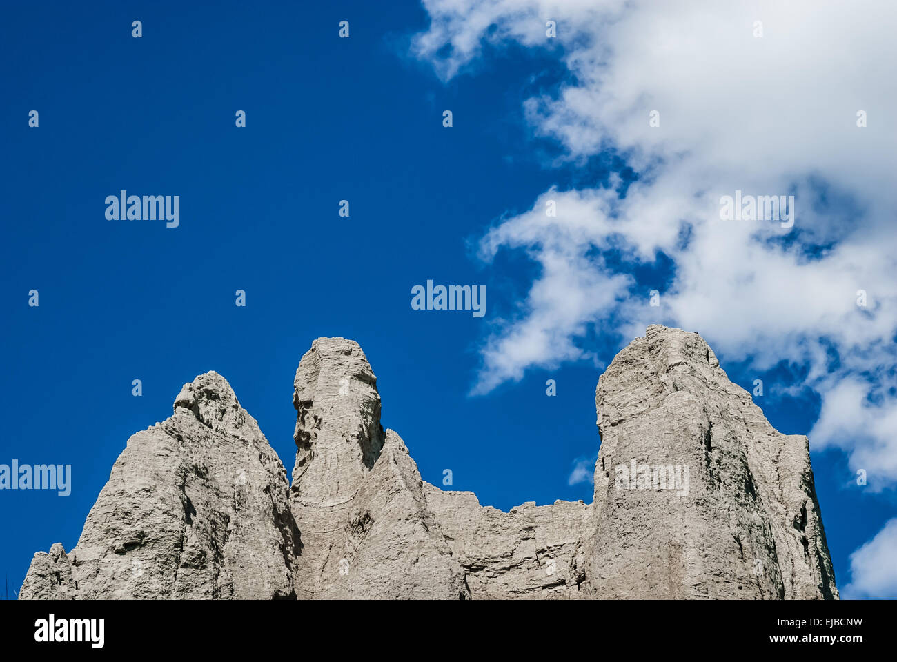 Blue sky brown dirt clouds hi-res stock photography and images - Alamy
