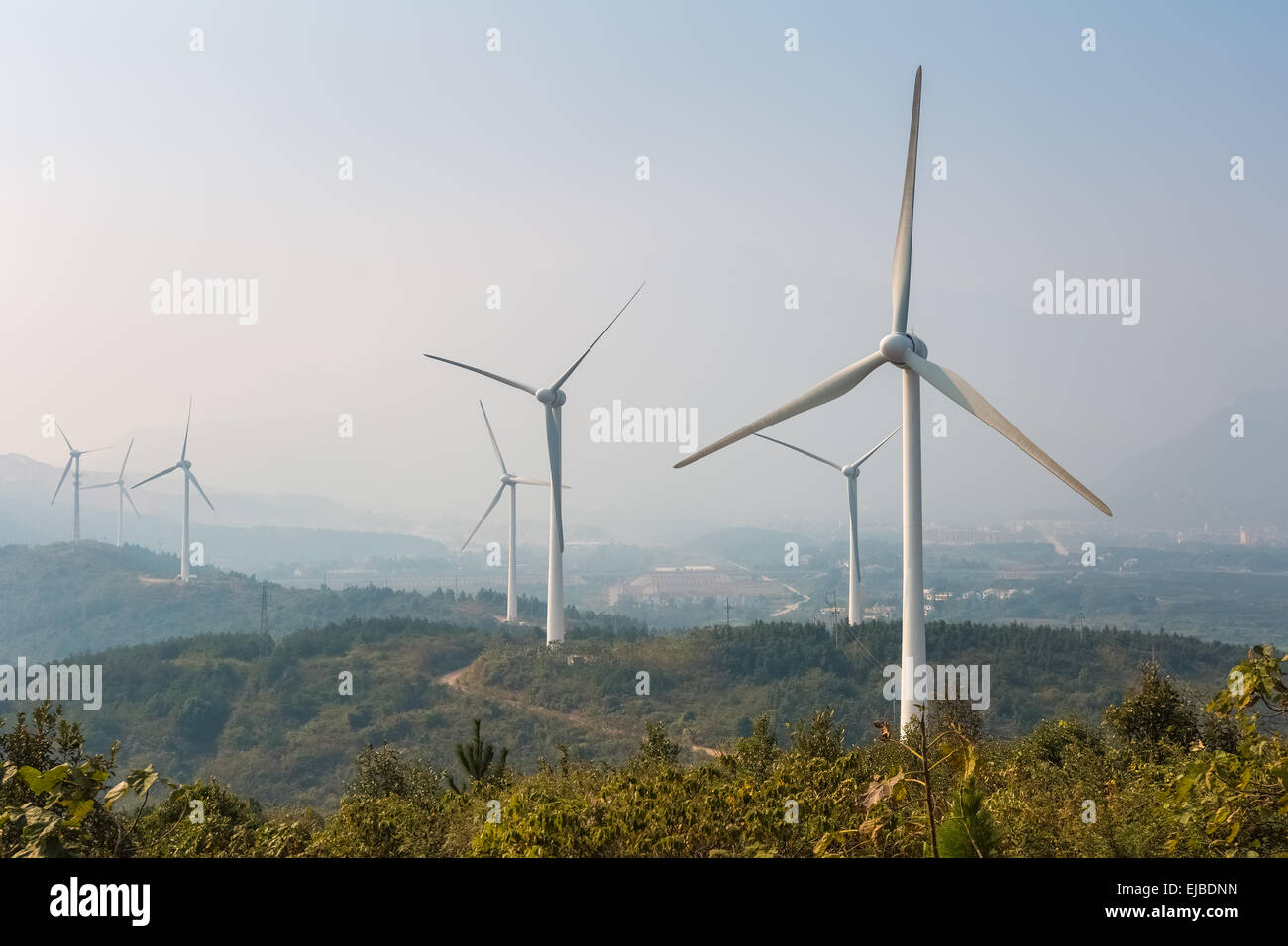 onshore wind farm Stock Photo - Alamy