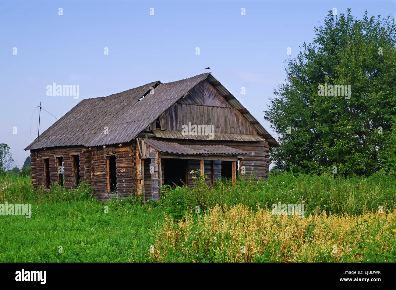 Abandoned rural house Stock Photo - Alamy