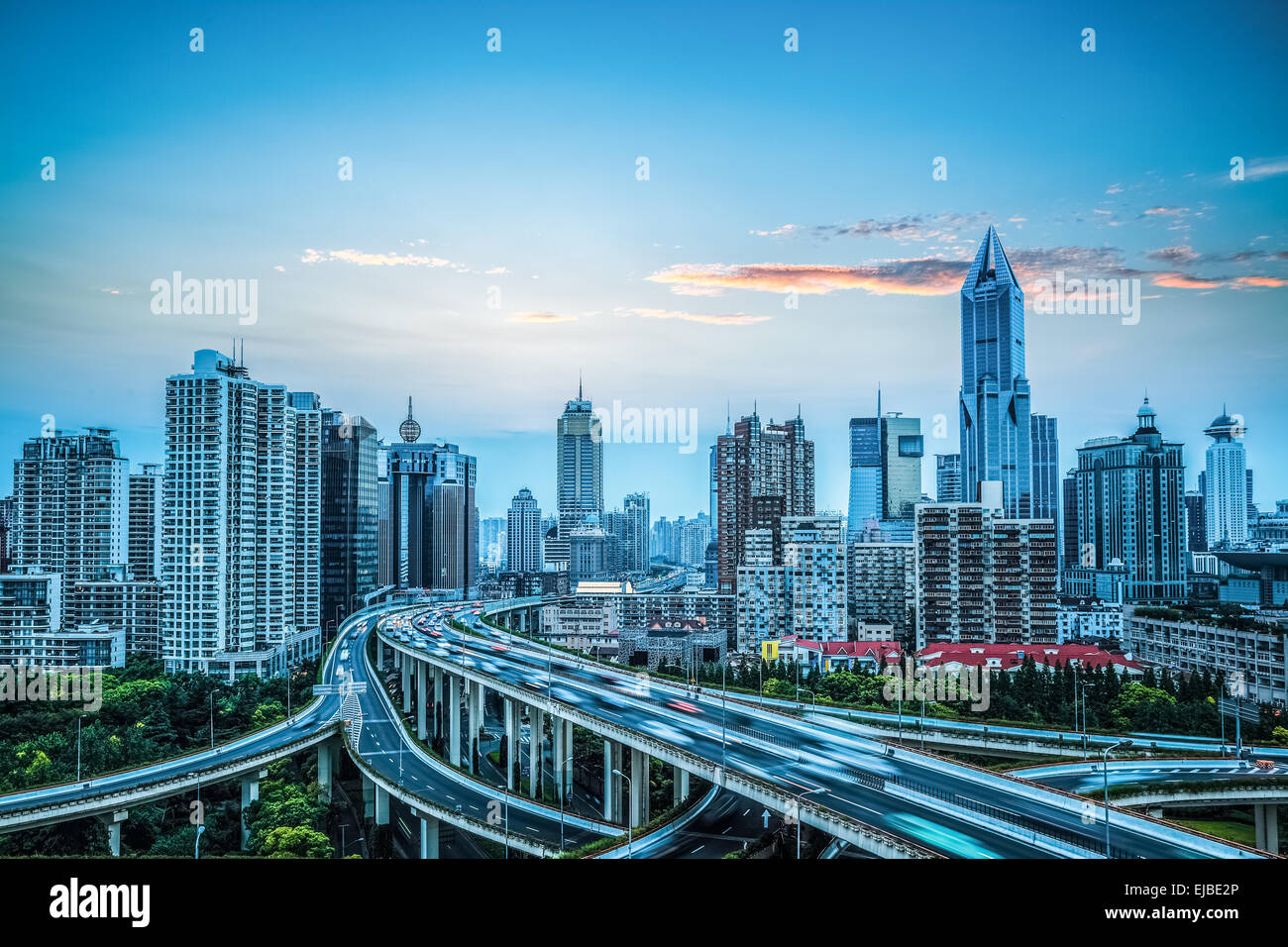 city highway overpass Stock Photo - Alamy