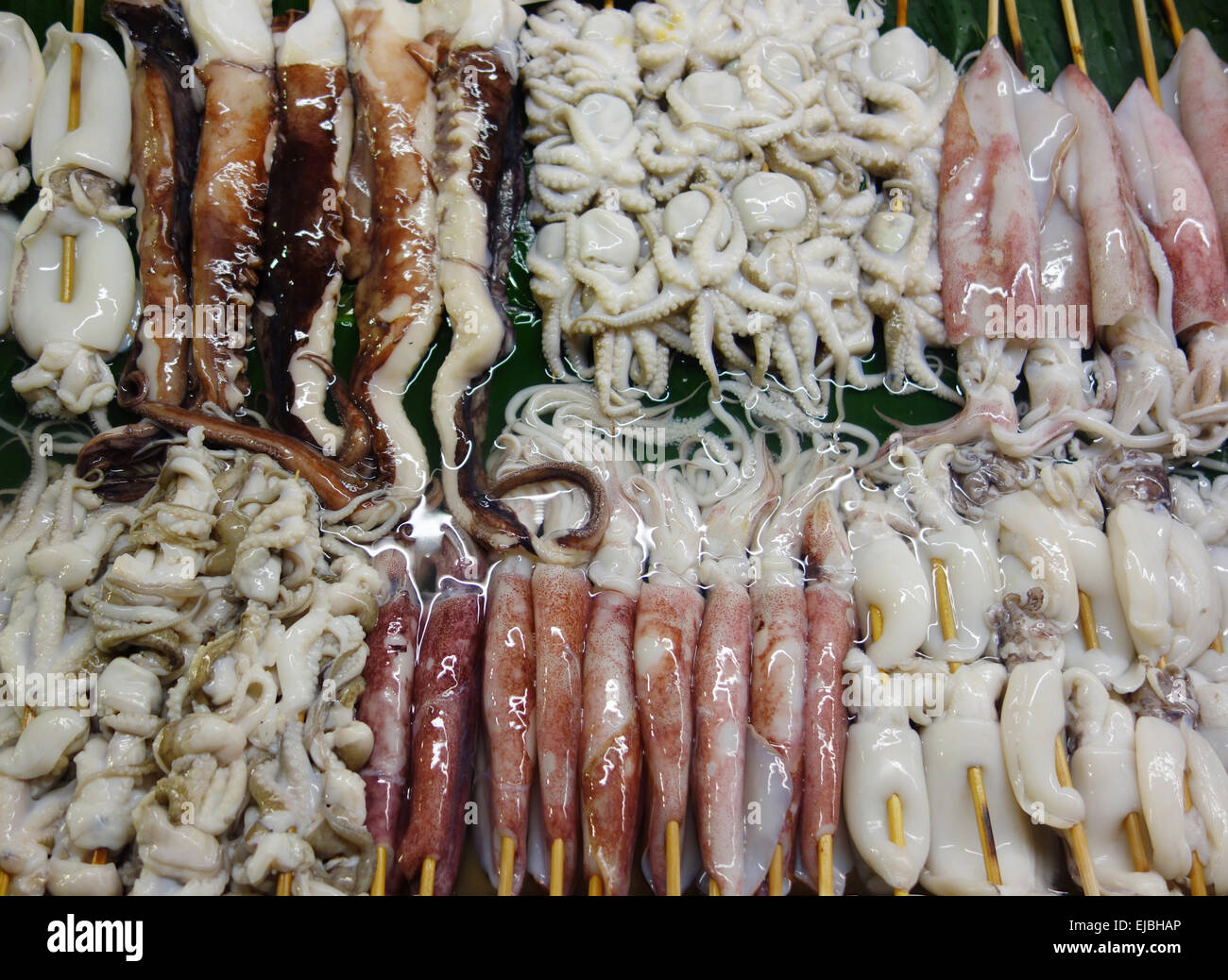 Raw seafood hi-res stock photography and images - Alamy